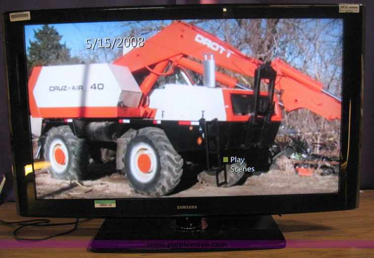 in MANHATTAN, KS | Item 3432 sold | Purple Wave