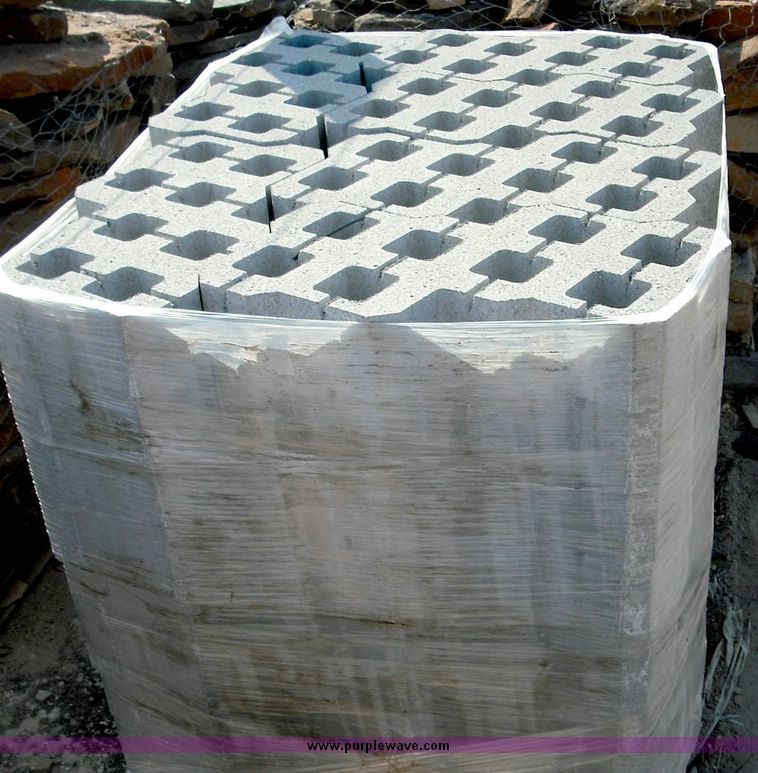 Pallet of Pavestone Grasstone I standard pavers in New Braunfels, TX ...