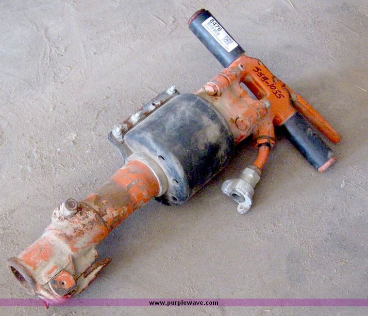 2004 APT 117 pneumatic jack hammer in Topeka, KS | Item 8476 sold ...