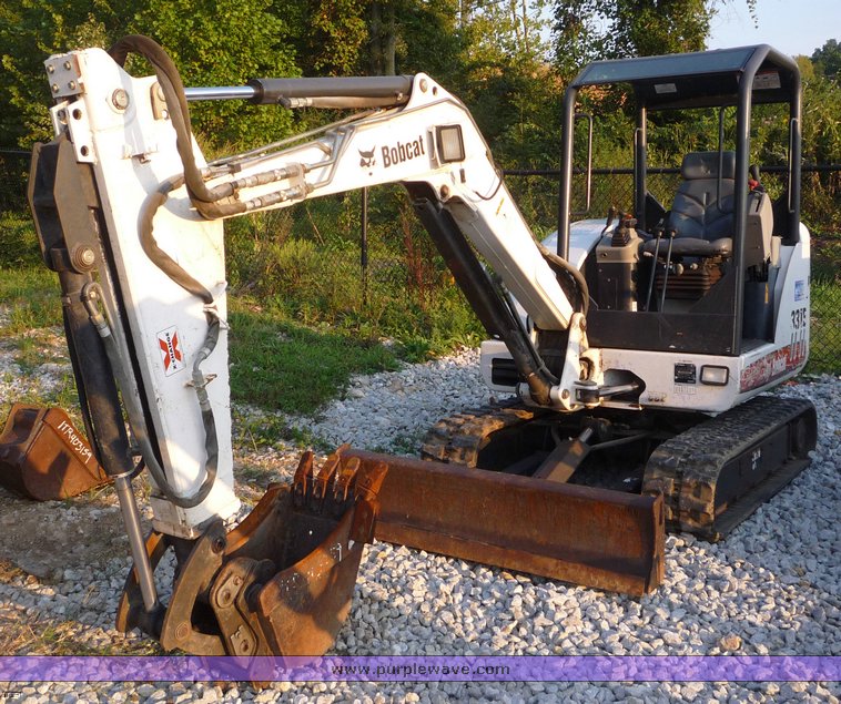 2006 Bobcat 331E excavator in O'Fallon, MO | Item 2058 sold | Purple Wave
