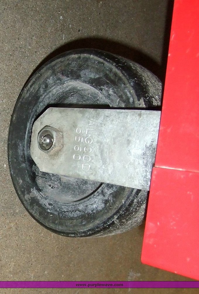 Mac Tools Tech 1000 tool box in Manhattan, KS | Item 6076 sold | Purple ...