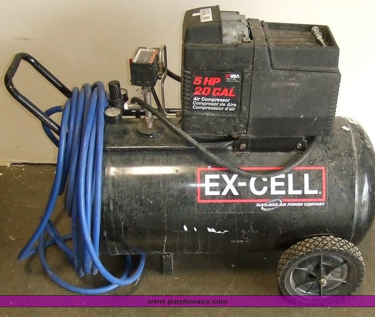 Ex-cell air compressor in Manhattan, KS | Item 6103 sold | Purple Wave