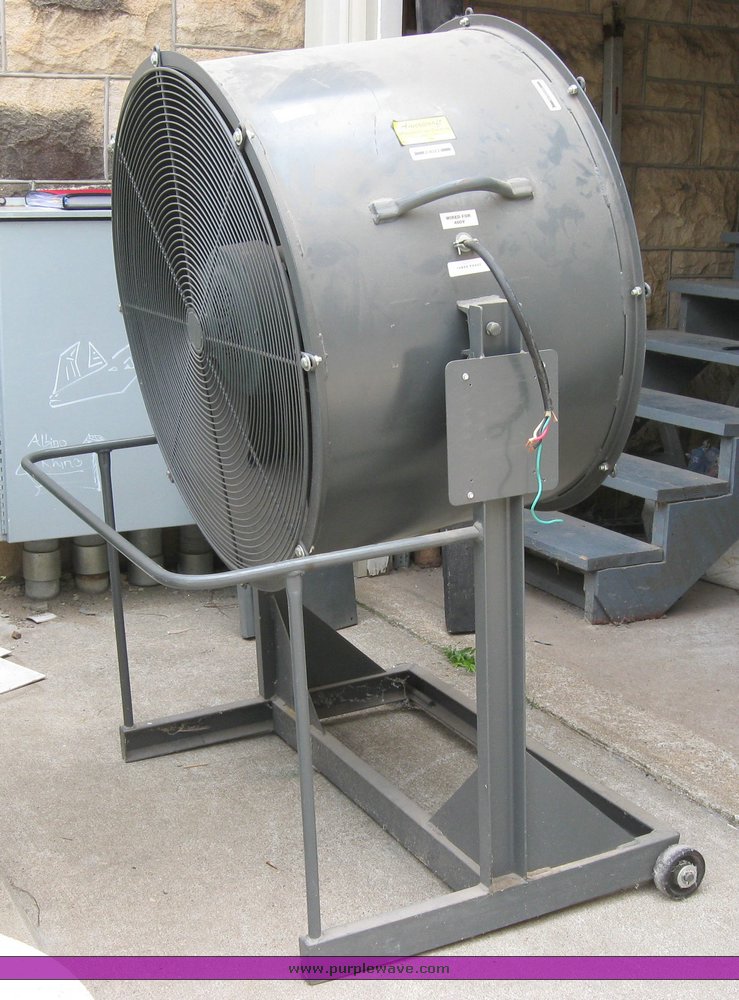 Americraft 36" circulation fans in Manhattan, KS | Item 8925 sold ...