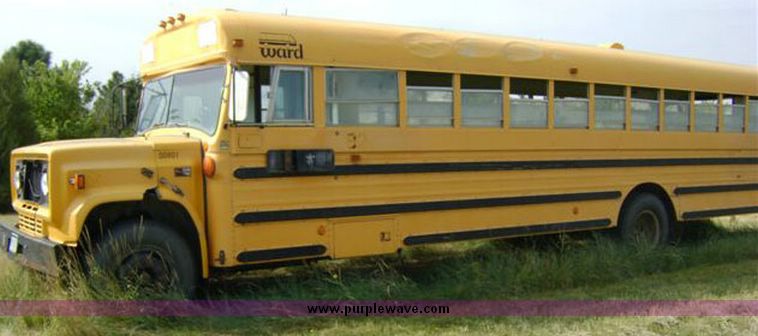 1986 GMC S6000 B6P042 in Holyoke, CO | Item 1105 sold | Purple Wave