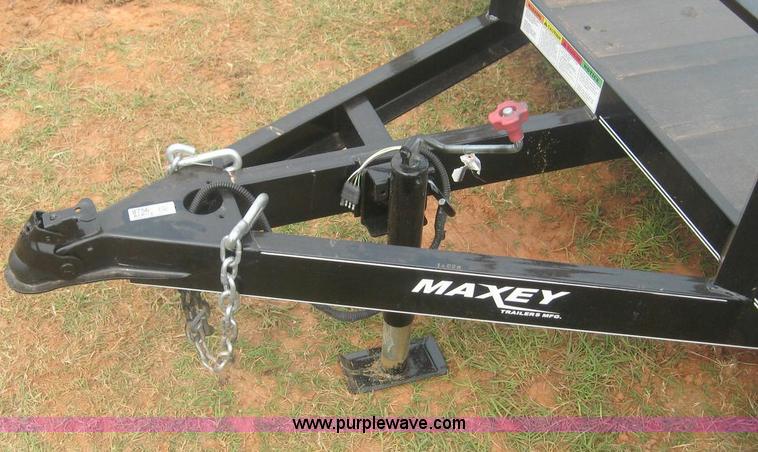 2009 Maxey 16' car trailer in Woodward, OK | Item 8756 sold | Purple Wave