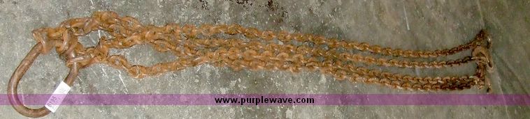 5' four hook manhole chain in Lawrence, KS | Item 6195 sold | Purple Wave