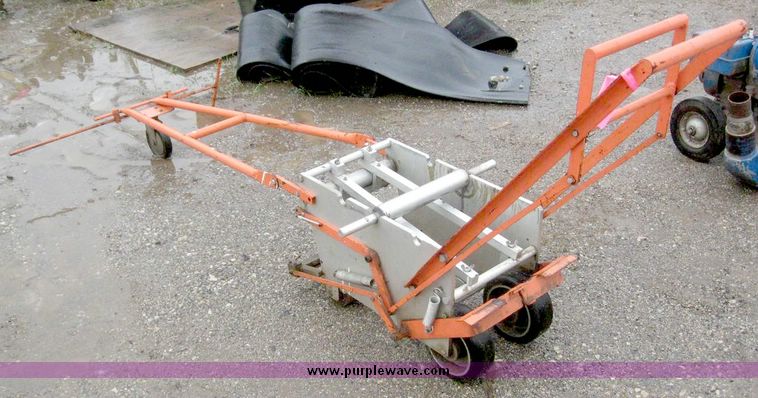 3M Scotchliner manual highway tape applicator in Lawrence, KS | Item ...