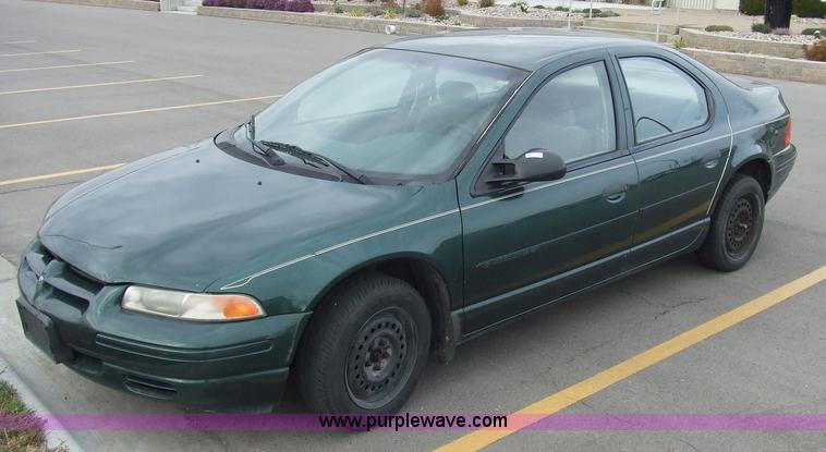 1997 Dodge Stratus in Manhattan, KS | Item 6517 sold | Purple Wave