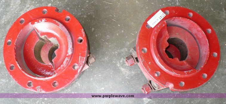 Dual hubs for International tractor in Lee's Summit, MO | Item 3741 ...