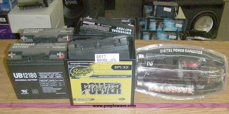 (4) universal batteries in Junction City, KS | Item 6612 sold | Purple Wave