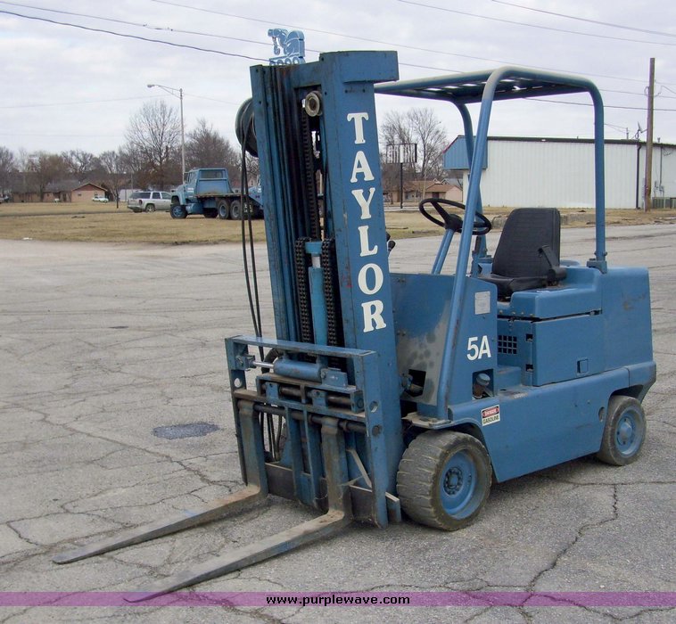 1974 Caterpillar T50B fork lift in Coffeyville, KS | Item 5109 sold ...