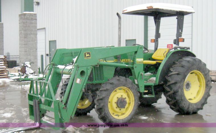 1999 John Deere 5210 MFWD tractor in Centerview, MO | Item 5442 sold ...
