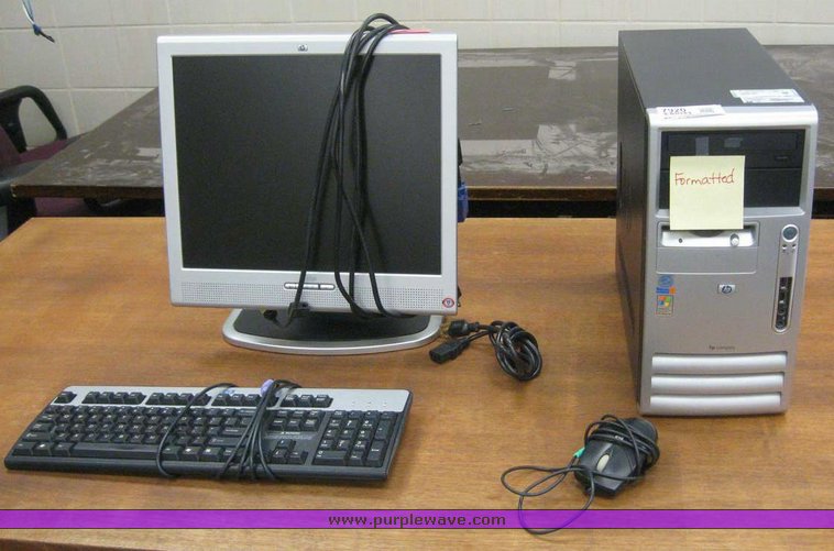 HP Compaq computer in Des Moines, IA | Item 7933 sold | Purple Wave