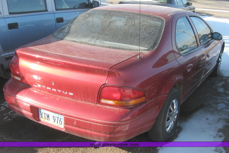 2000 Dodge Stratus SE in Liberal, KS | Item 3923 sold | Purple Wave