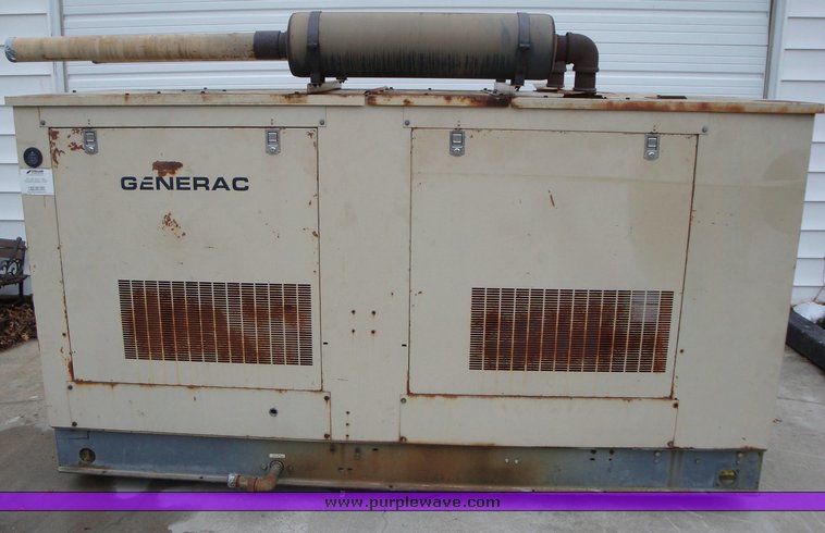 Generac generator in Gardner, KS | Item 1306 sold | Purple Wave