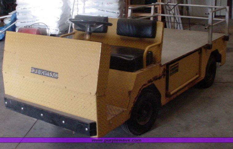 1983 Cushman Titan cart in Junction City, KS | Item 2133 sold | Purple Wave