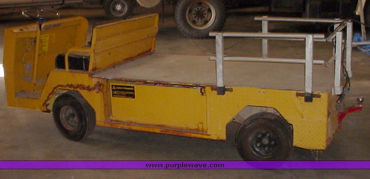 1983 Cushman Titan cart in Junction City, KS | Item 2133 sold | Purple Wave