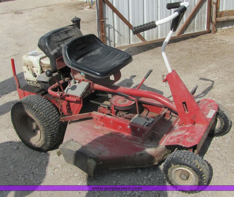 Snapper 30" riding lawn mower in Neodesha, KS | Item 5079 sold | Purple ...