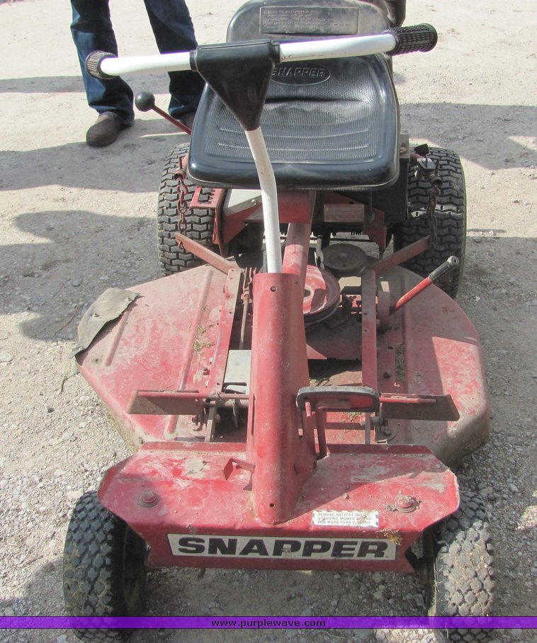 Snapper 30" riding lawn mower in Neodesha, KS | Item 5079 sold | Purple ...