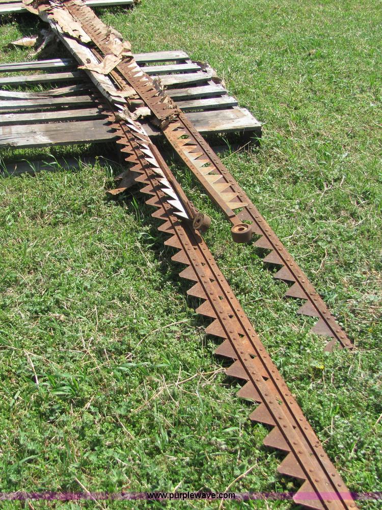 (8) combine sickle sections in Guthrie, OK | Item 3587 sold | Purple Wave