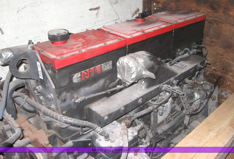 2000 Cummins N14 Select Plus Red Top engine in Abilene, KS | Item 3974 sold | Purple Wave