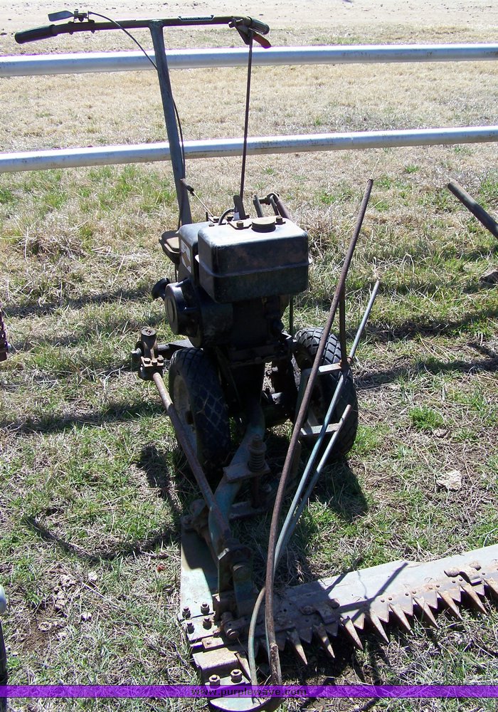 Self propelled 3' sickle mower in Hays, KS | Item 8646 sold | Purple Wave