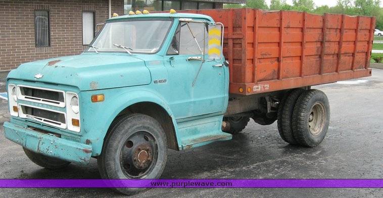 1970 Chevrolet C50 truck in Lee's Summit, MO | Item 3405 sold | Purple Wave