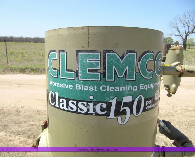 2008 Clemco abrasive blast cleaning equipment (for sand blasting) in ...