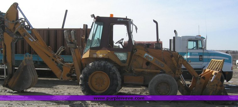 1991 Case 780D loader backhoe in Herington, KS | Item 6046 sold ...