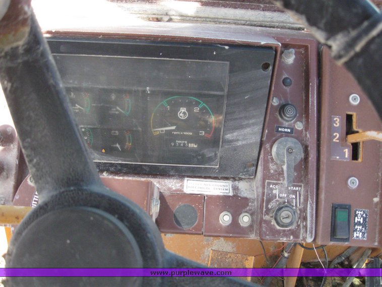 1991 Case 780D loader backhoe in Herington, KS | Item 6046 sold ...