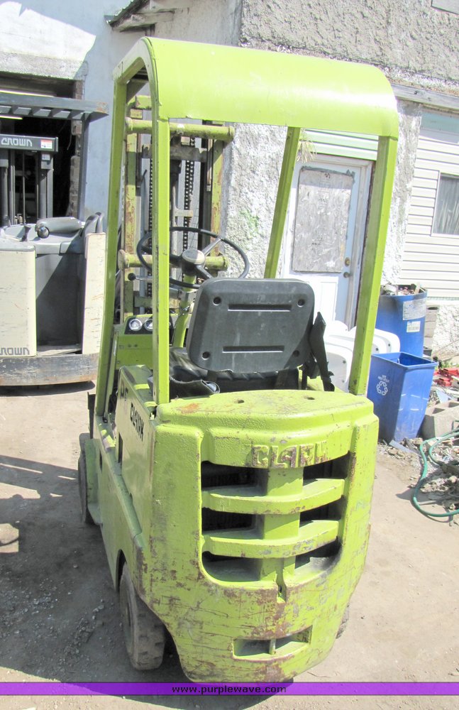 Clark C25 forklift in Fairview, MO | Item 3063 sold | Purple Wave
