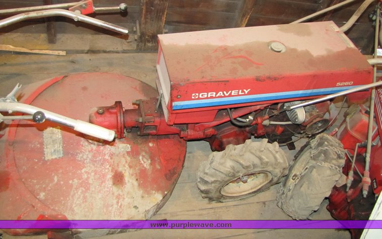 (2) Gravely 5260 two wheel lawn tractors in Des Moines, IA | Item 3153 ...