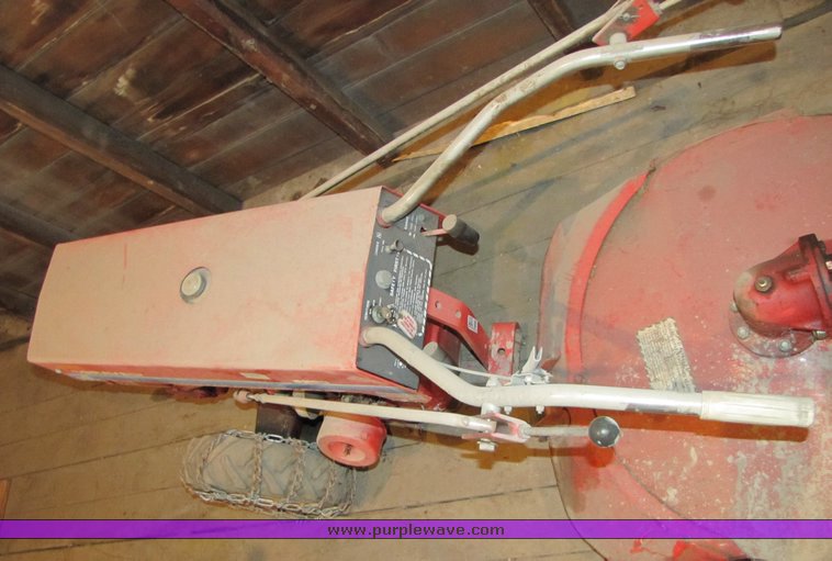 (2) Gravely 5260 two wheel lawn tractors in Des Moines, IA | Item 3153 ...