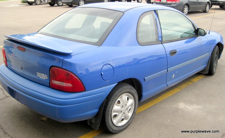 1996 Dodge Neon in Manhattan, KS | Item 1200 sold | Purple Wave