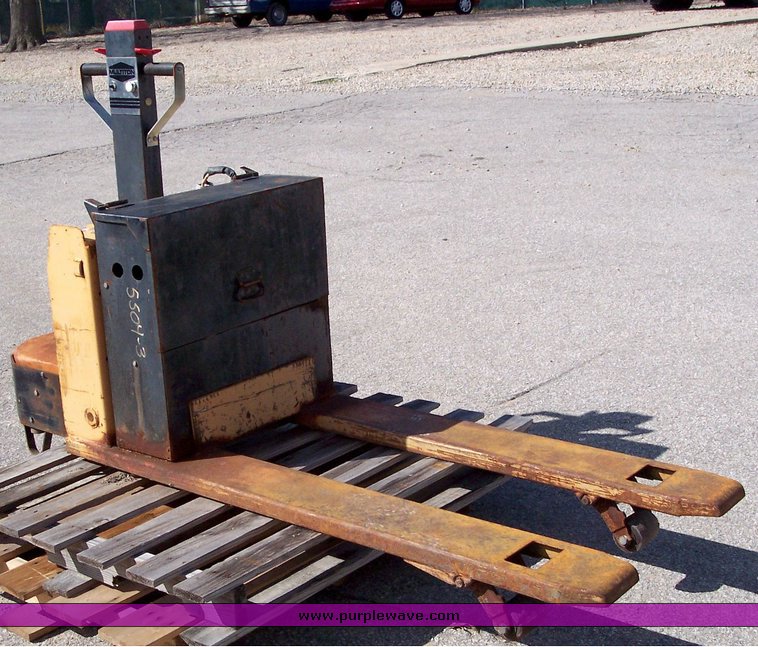 Multiton WPT 45 27-48 electric pallet truck in Topeka, KS | Item 1405 ...