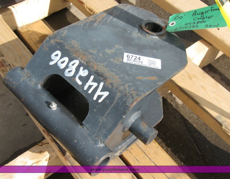 Bobcat auger frame coupler in Parker, CO | Item 6724 sold | Purple Wave