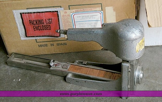 DWS Carton Stapler in Chanute, KS | Item 2318 sold | Purple Wave