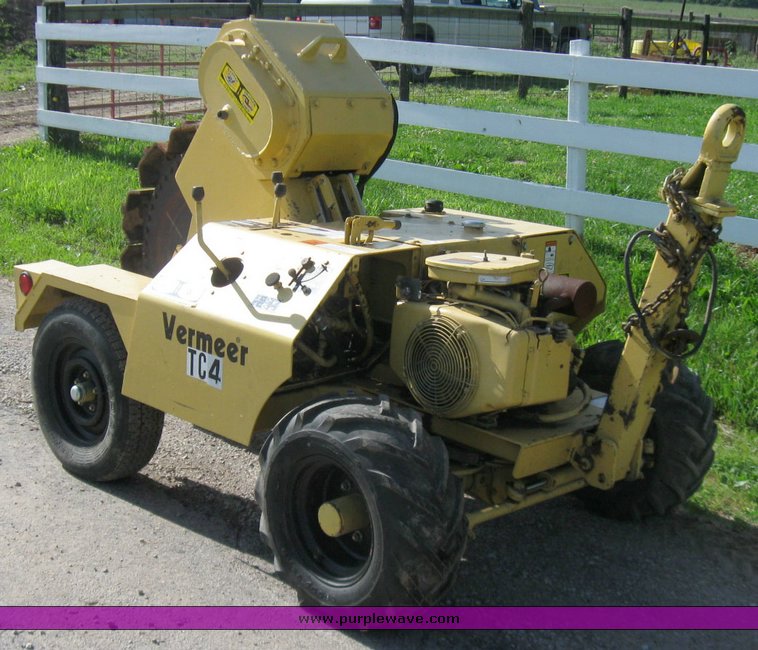 Vermeer TC4 towable trench compactor in Pleasant Hill, MO | Item 2352 ...