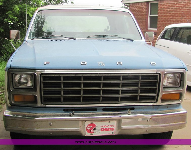 1981 Ford F100 pickup truck in Wichita, KS | Item 6112 sold | Purple Wave