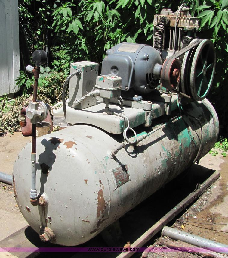 Westinghouse 50 gallon air compressor in Wichita, KS | Item 1015 sold ...