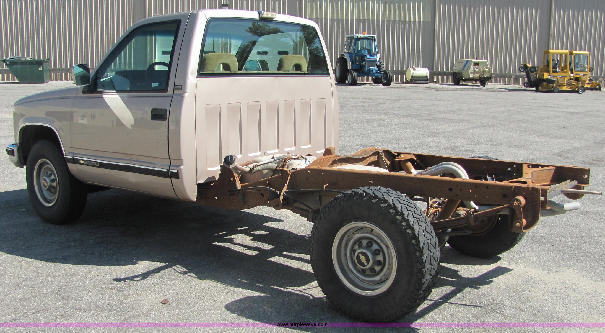 1993 Chevrolet C2500 cab and chassis in Hutchinson, KS | Item 4654 sold ...