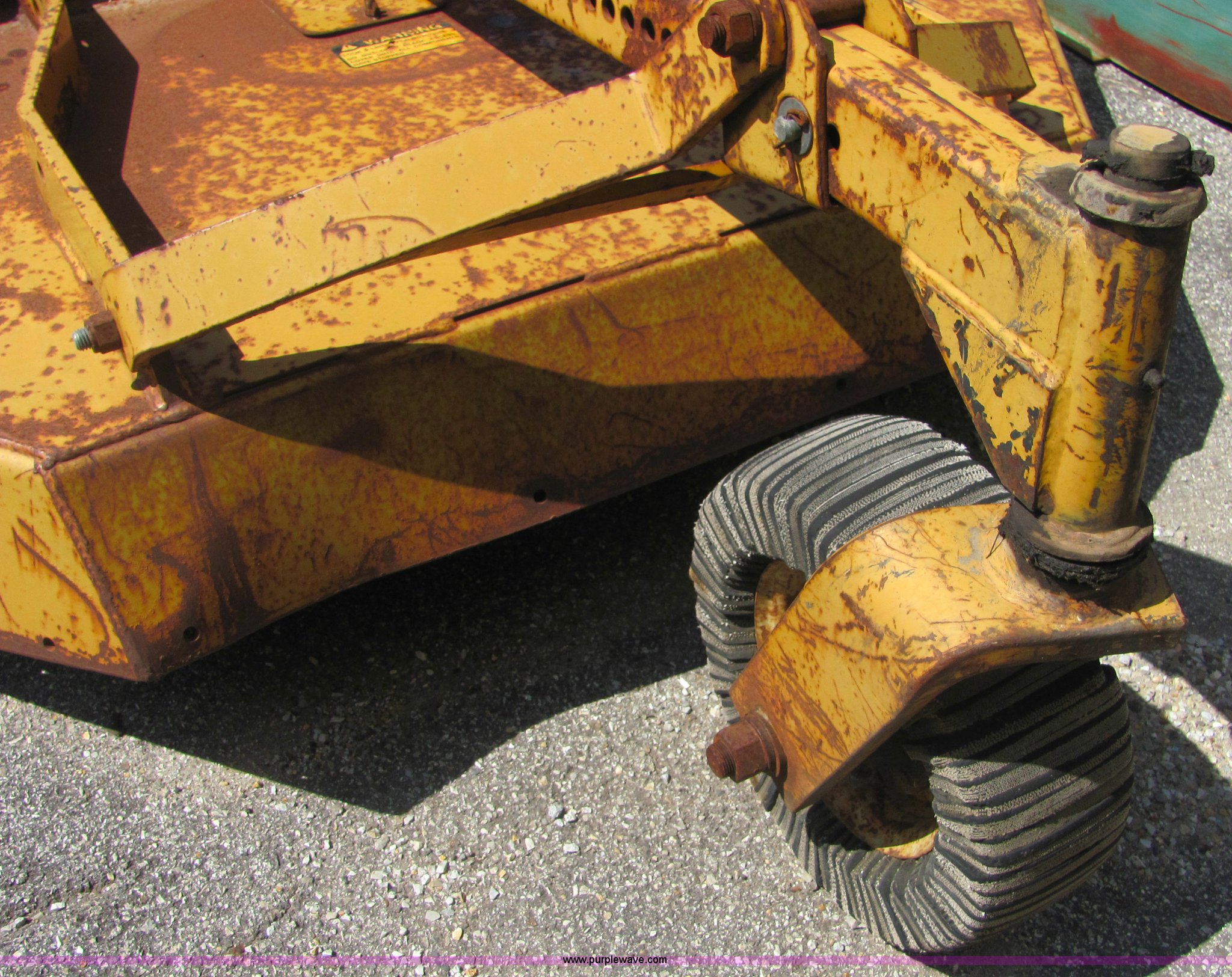 Woods B106 mower in Hutchinson, KS | Item 4696 sold | Purple Wave