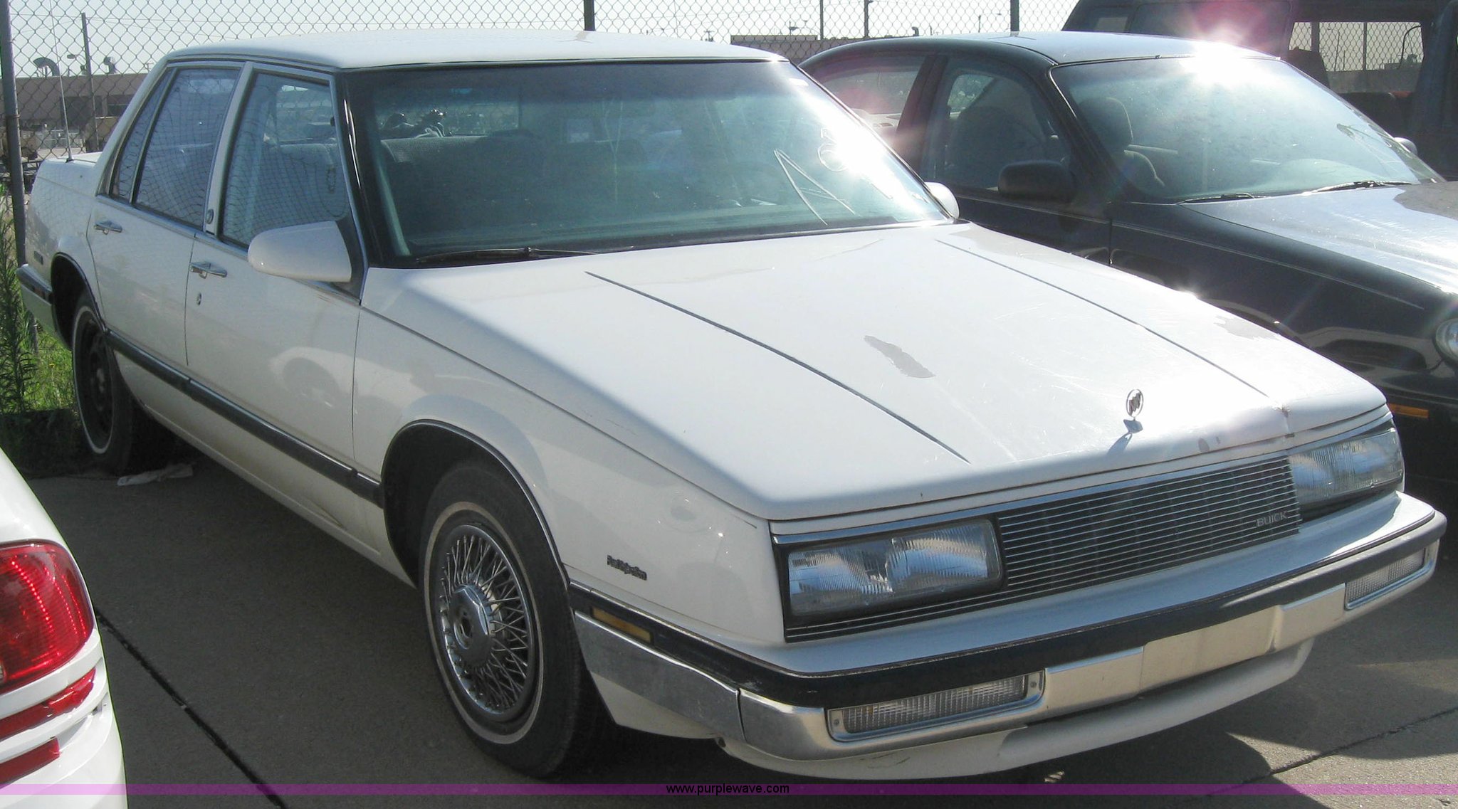 1989 Buick Lesabre Custom in Ft. Riley, KS | Item 2179 sold | Purple Wave