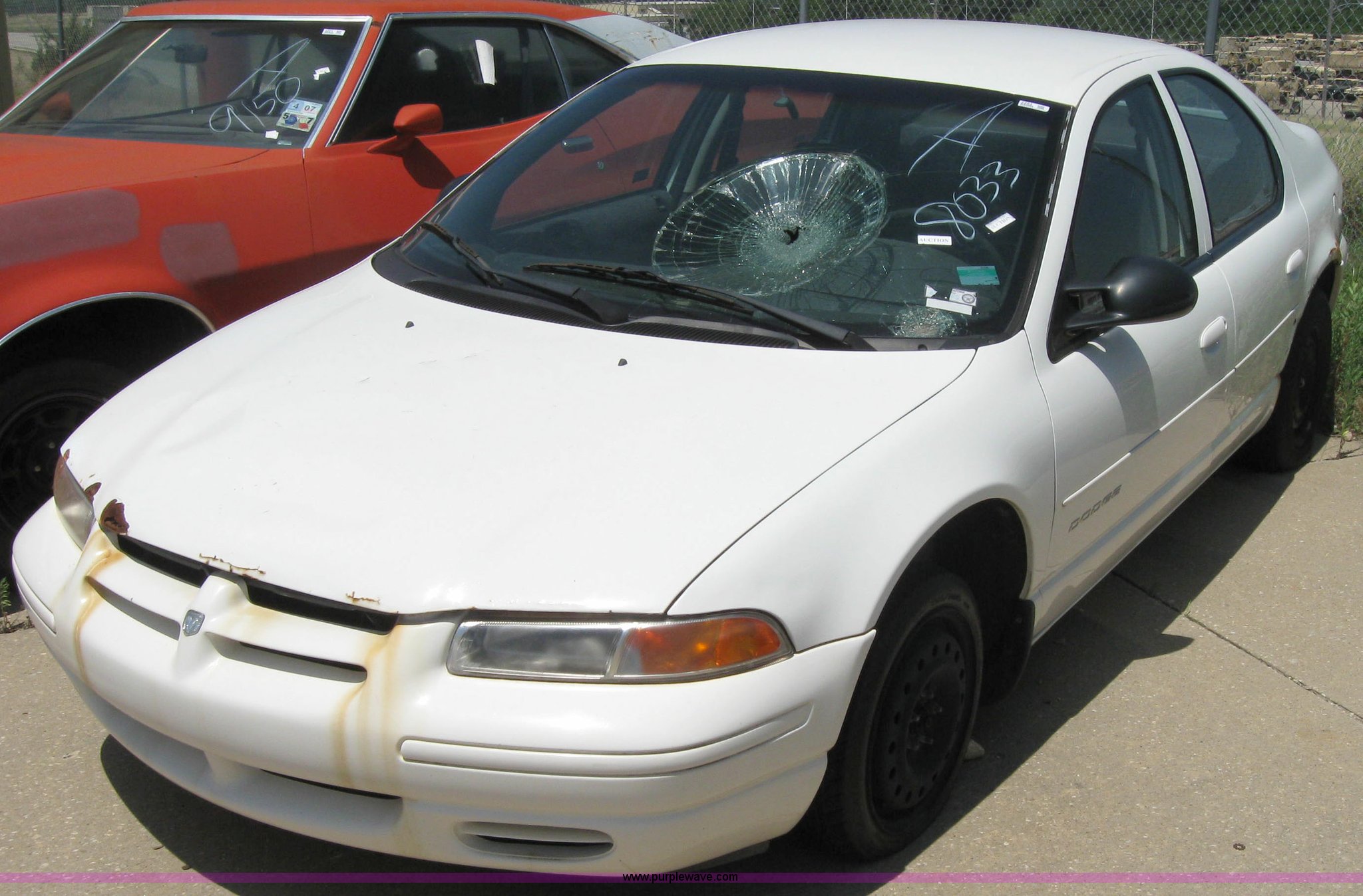 1998 Dodge Stratus in Ft. Riley, KS | Item 2202 sold | Purple Wave