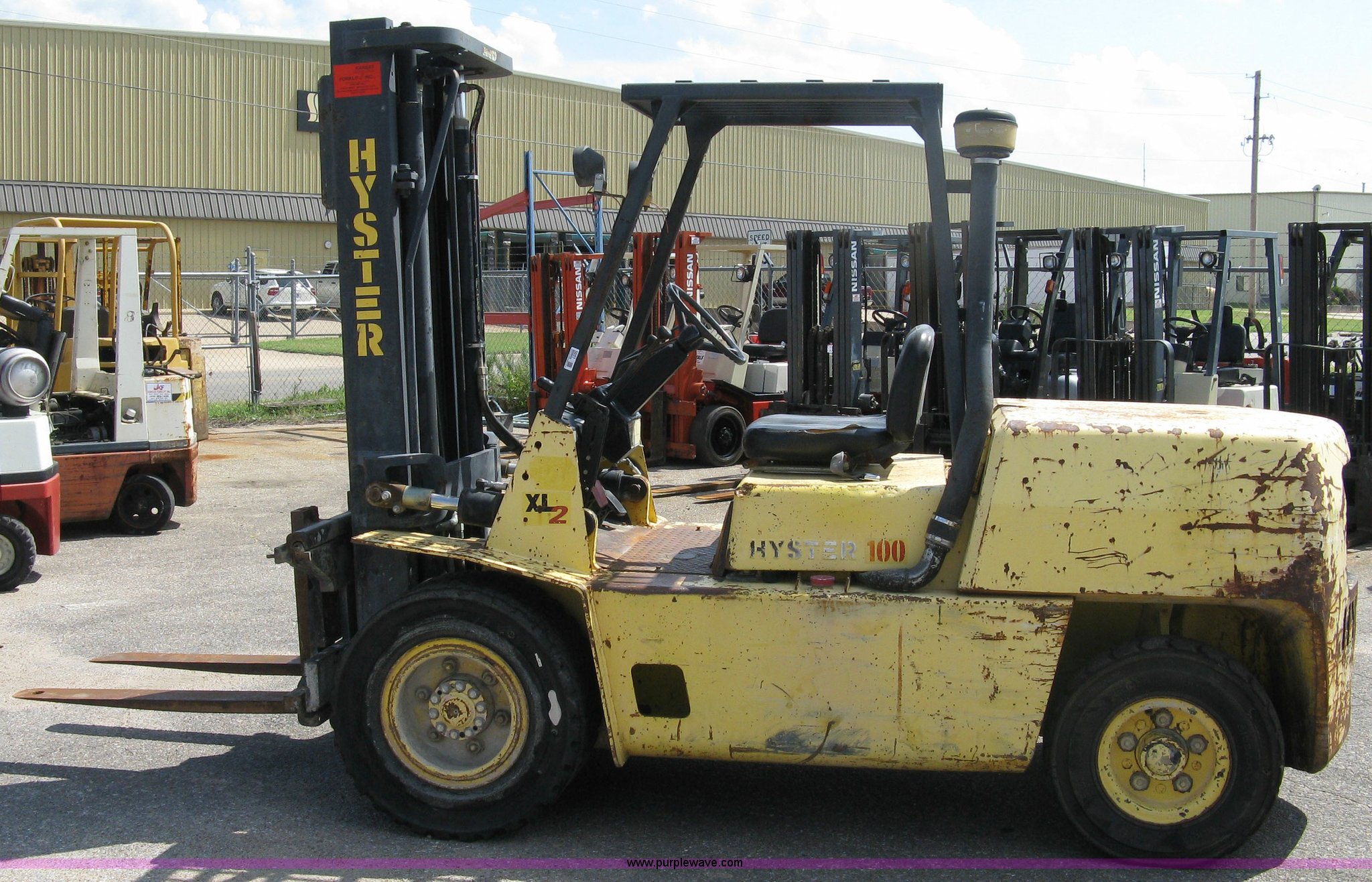 Hyster 100 XL2 forklift in Wichita, KS | Item 5051 sold | Purple Wave