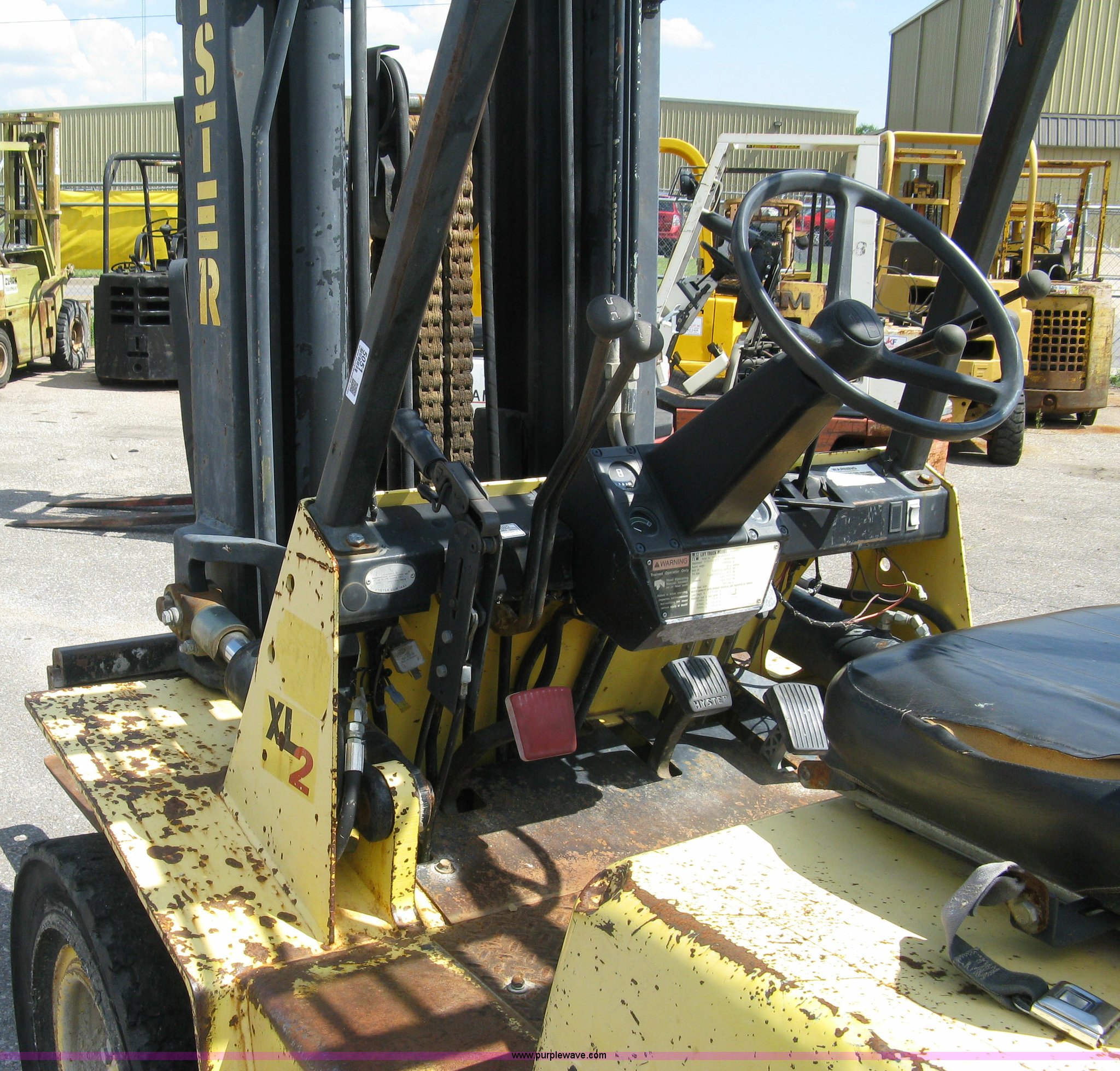 Hyster 100 XL2 forklift in Wichita, KS | Item 5051 sold | Purple Wave