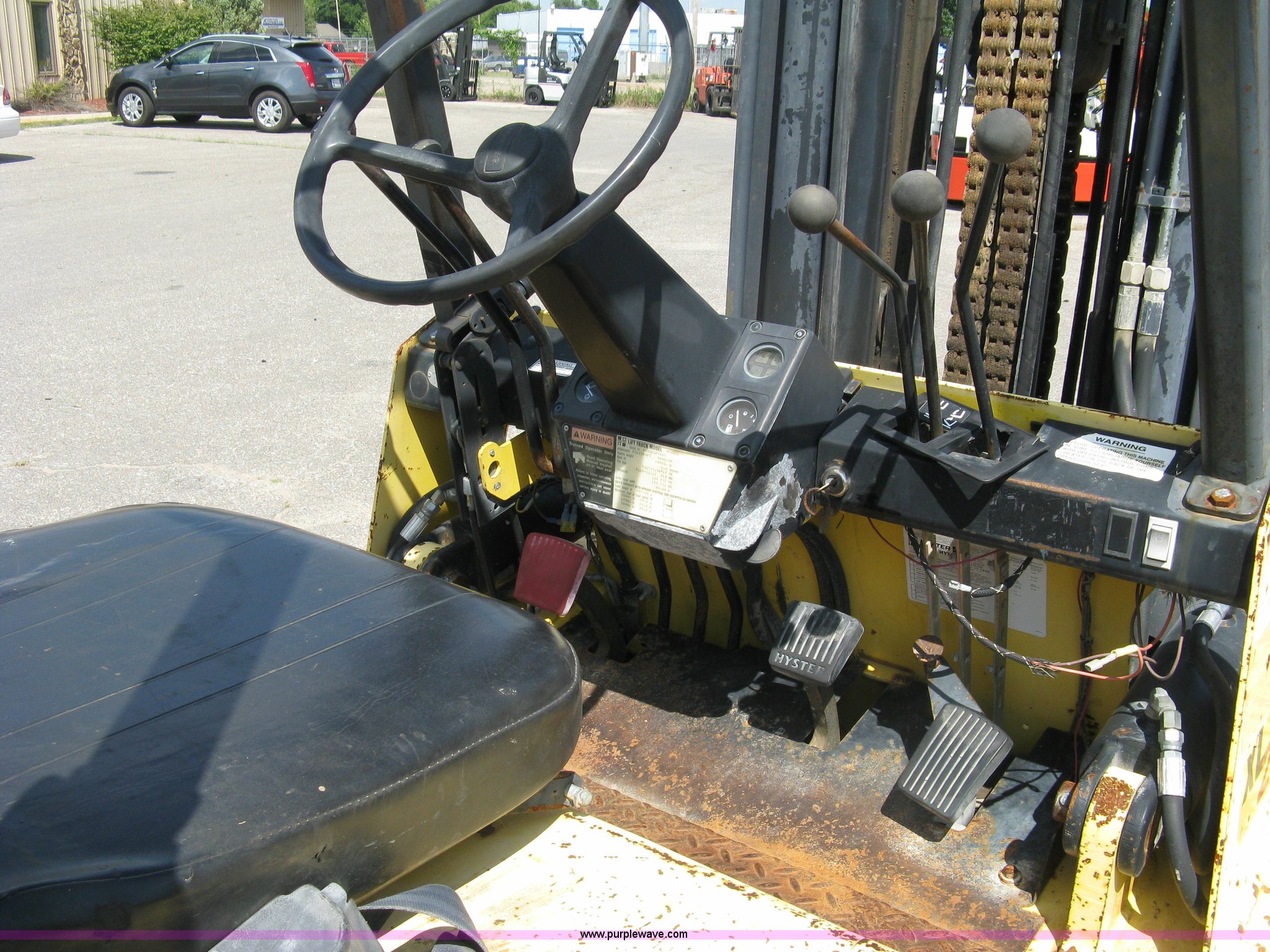 Hyster 100 XL2 forklift in Wichita, KS | Item 5051 sold | Purple Wave