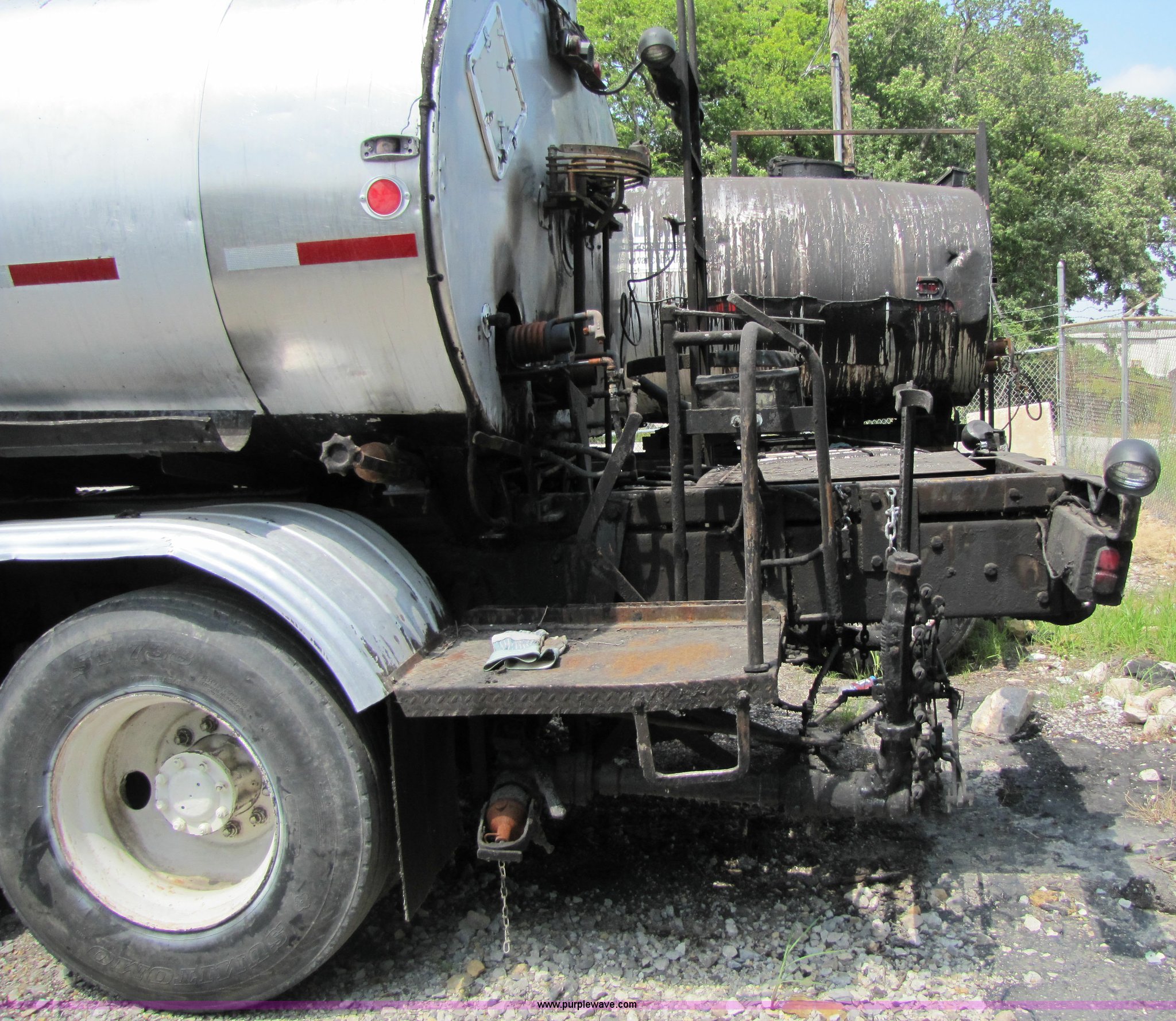1988 Peterbilt Conventional 378 distributor truck in Kansas City, MO ...