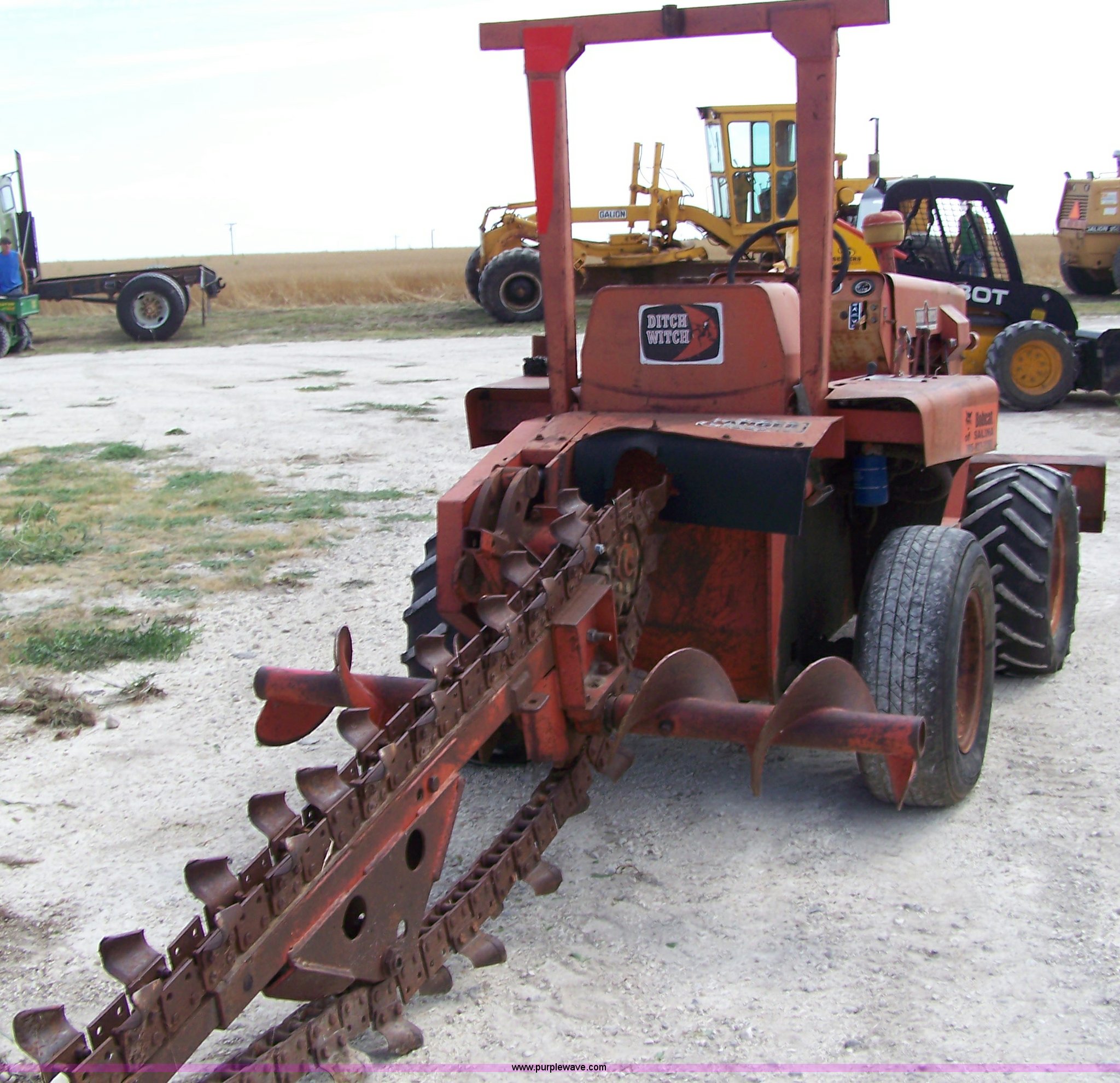 Ditch Witch R40 trencher in Hays, KS | Item 8263 sold | Purple Wave