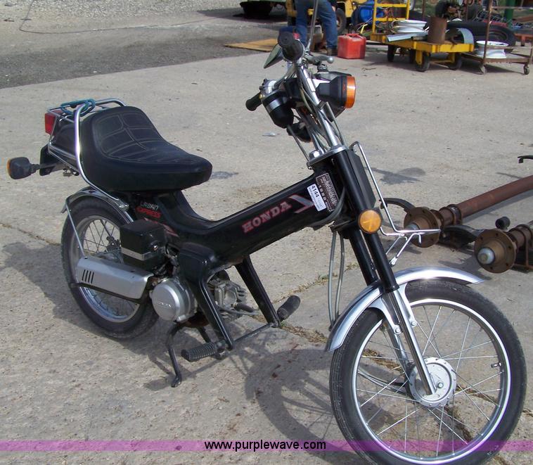 1982 Honda Urban Express cycle in Ellis, KS | Item 4144 sold | Purple Wave